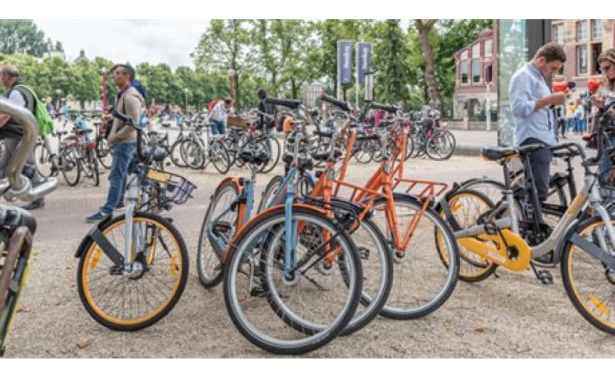 Deelfietsen in Amsterdam weer toegestaan | Biind